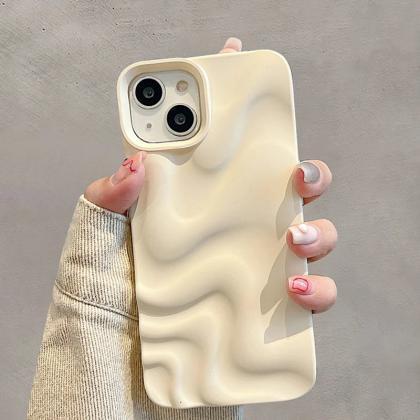 Elegant 3d Wavy Design Iphone Case on Luulla