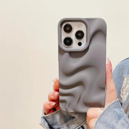 Elegant 3d Wavy Design Iphone Case on Luulla