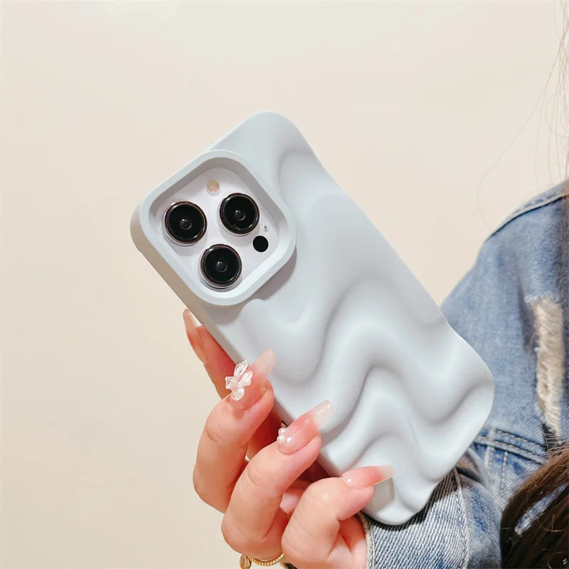 Elegant 3d Wavy Design Iphone Case on Luulla