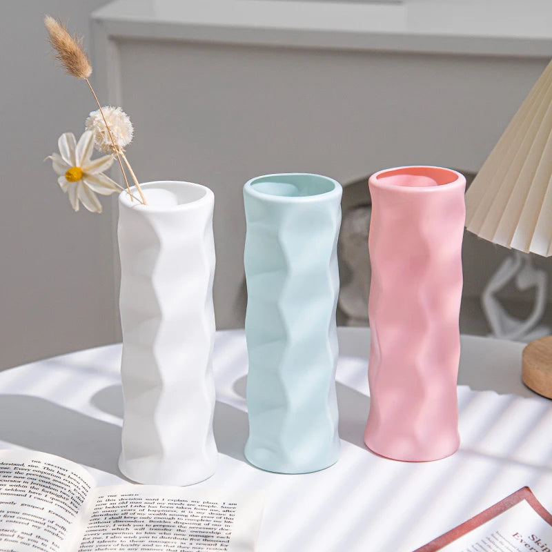 Geometric Ceramic Vases, Set Of Three Colors on Luulla