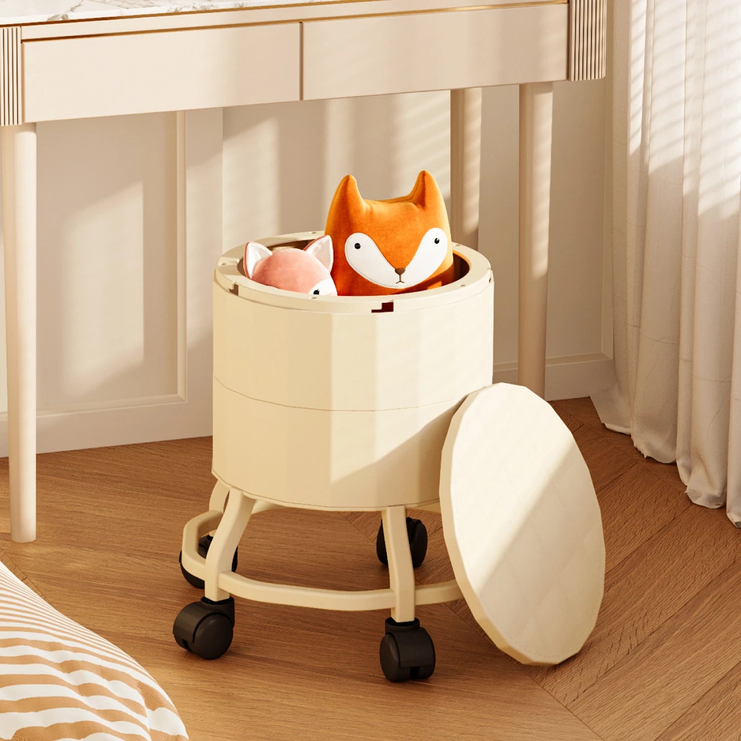 Rotating Storage Bin With Wheels And Lid on Luulla